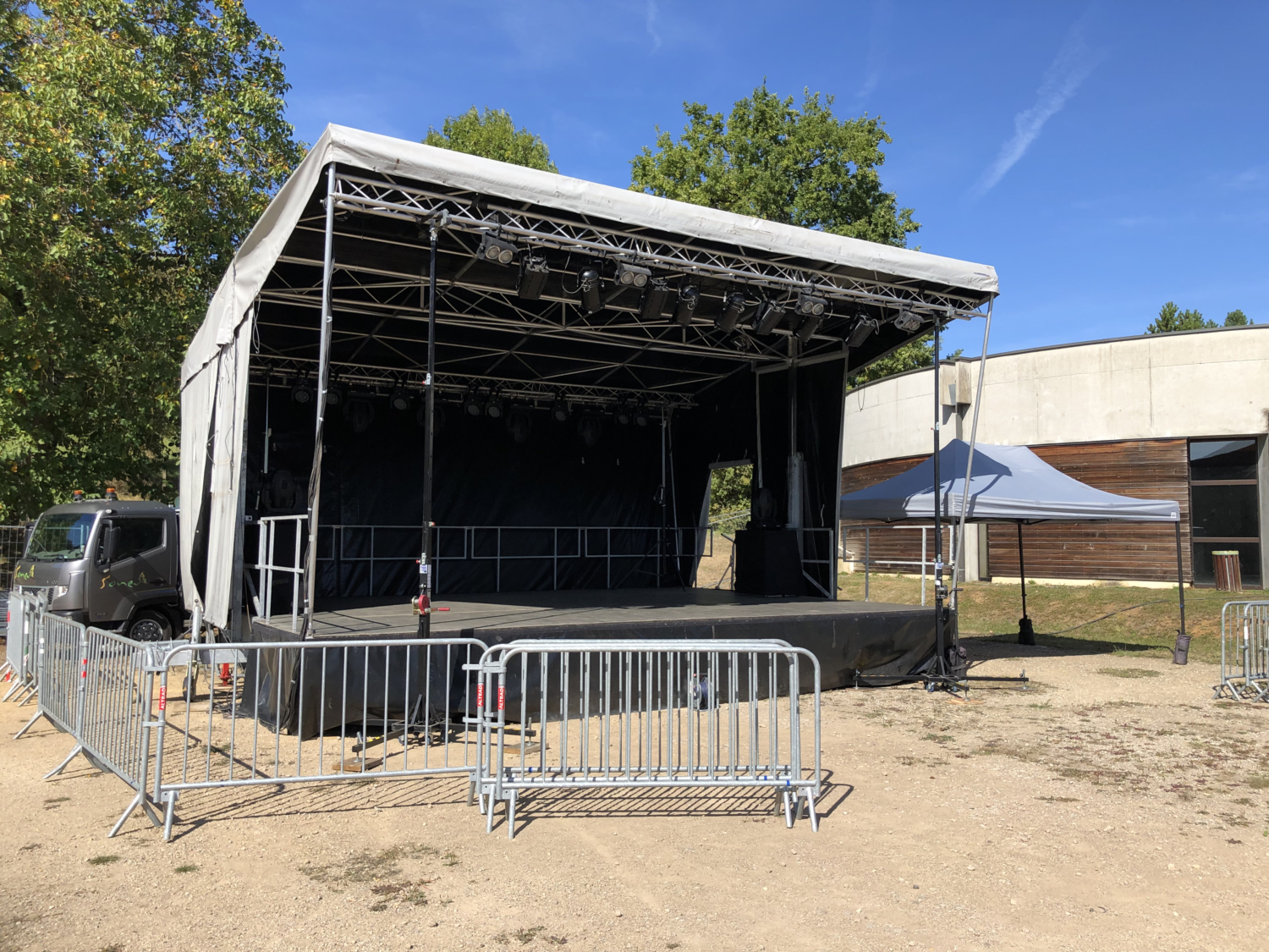 Location - Structures scéniques et scène mobile en Lorraine (Grand-Est)